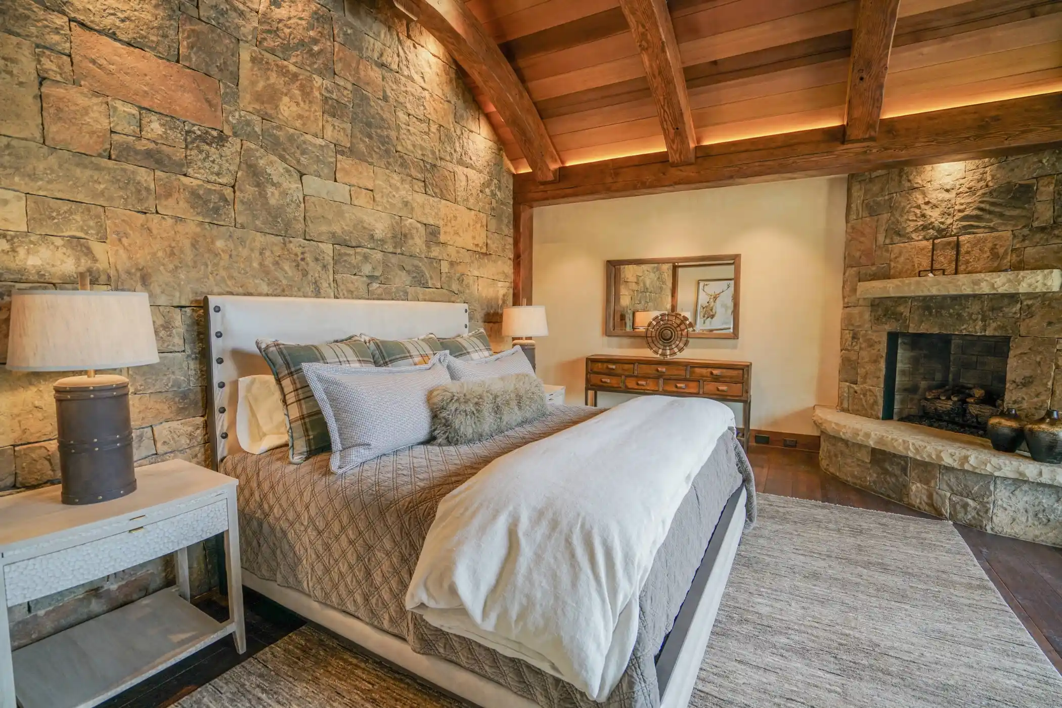 Top 10 Interior Stone Accent Wall Trends