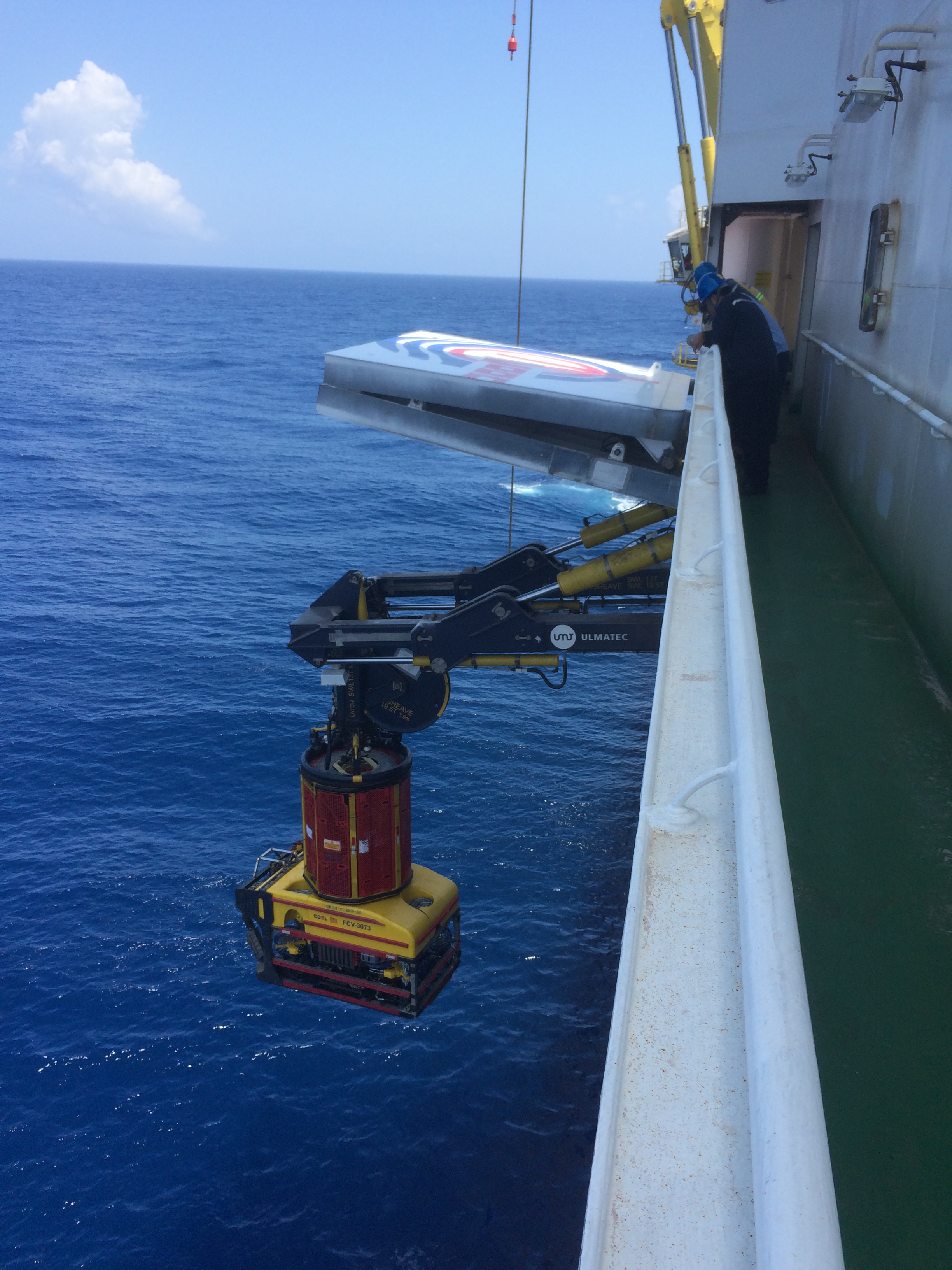 Overhead LARS - Subsea handling - Ulmatec