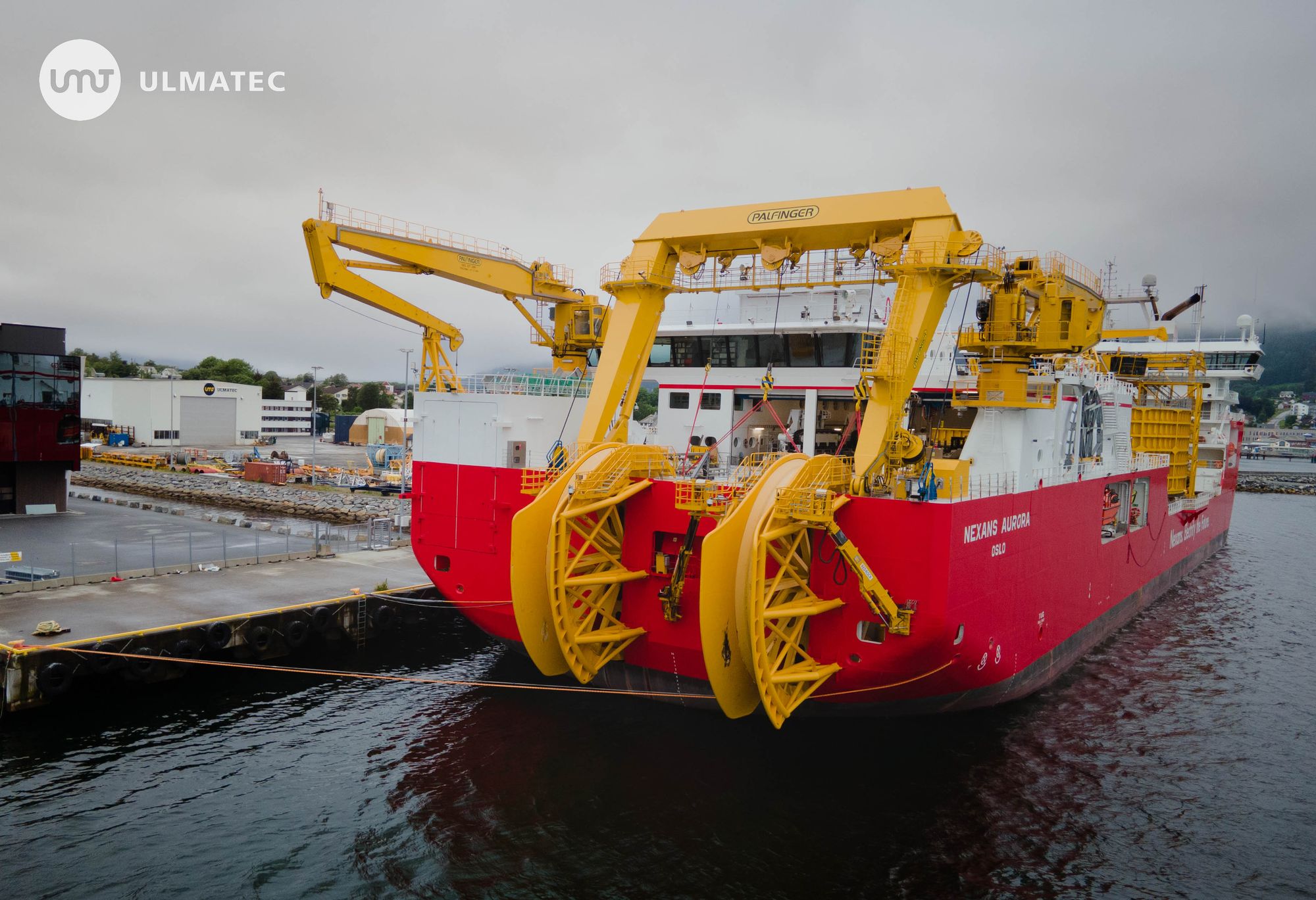 Folding LARS a-frame - Subsea handling - Ulmatec