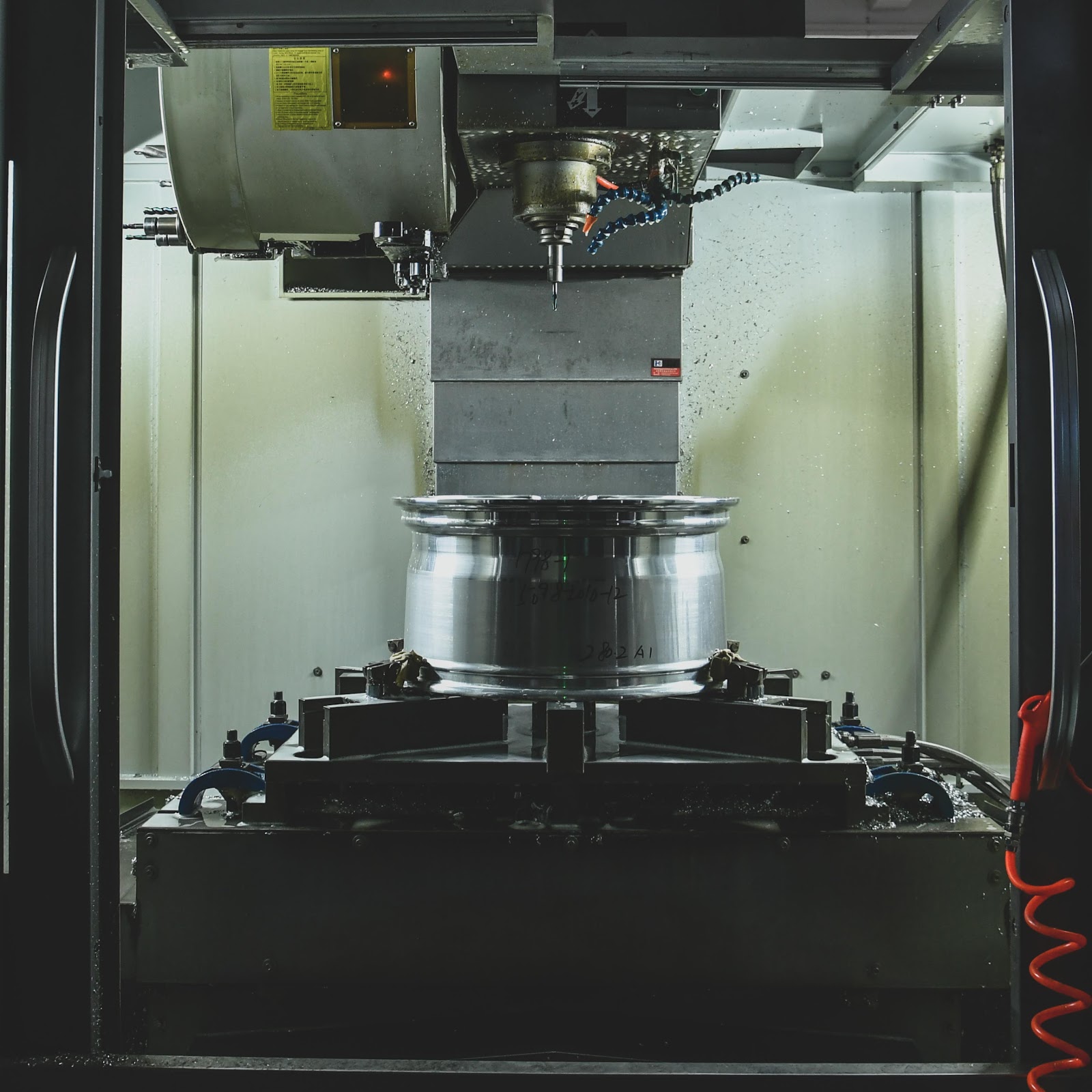 What are Different Type of Wheels Making Methods?