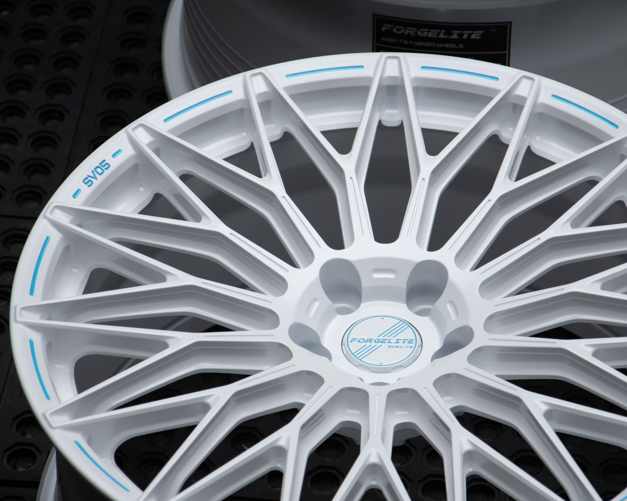 What Are Custom Wheel Finishes