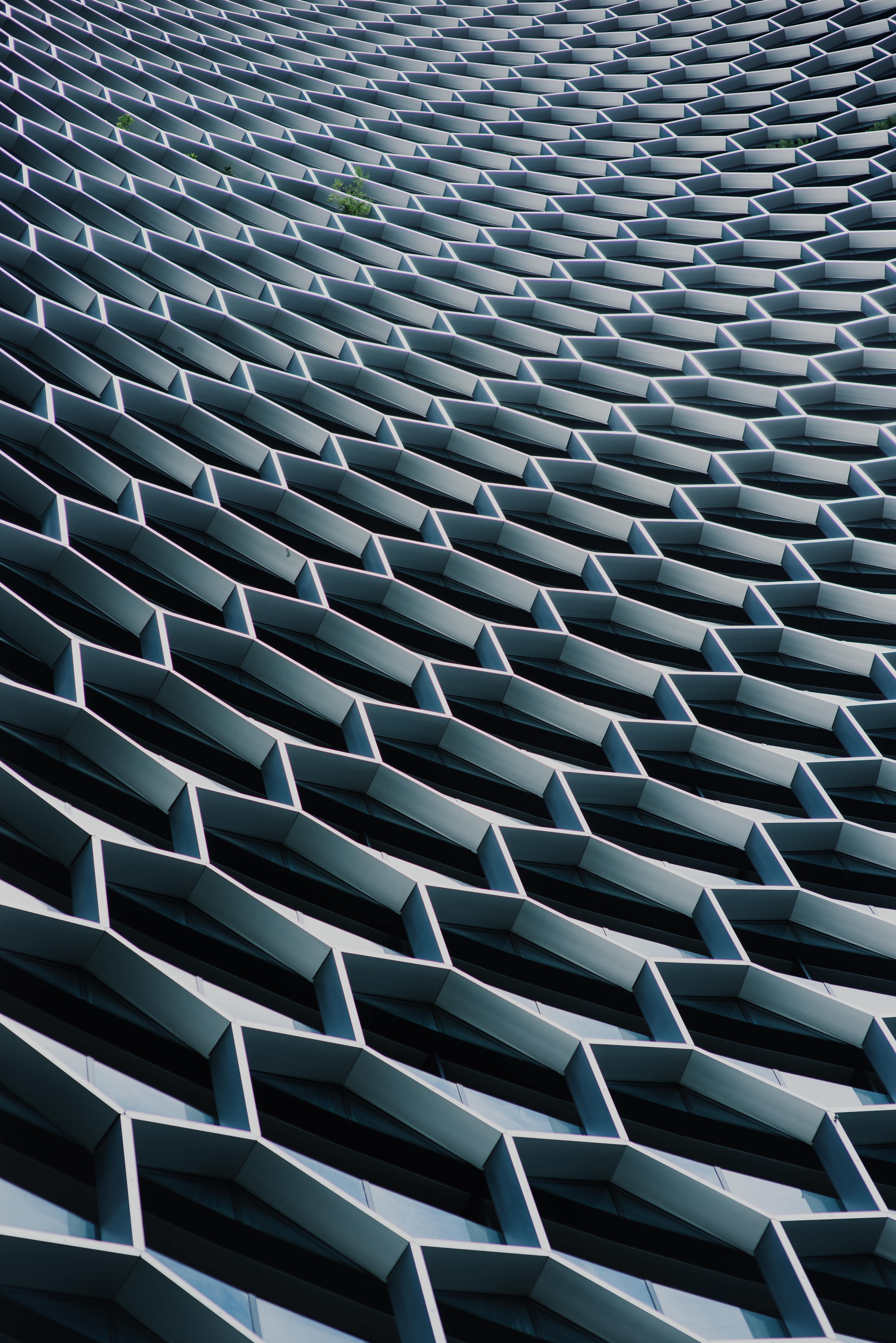 Architecture hexagonale : principes et exemples concrets | Yield Studio