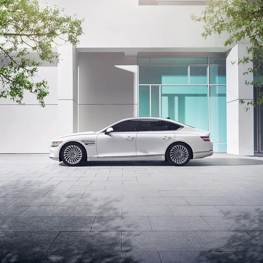 2024 Genesis Electrified G80 - Electric Luxury Full-Size Sedan ...