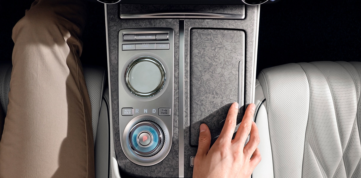 2024 Genesis Electrified G80 - Electric Luxury Full-Size Sedan ...