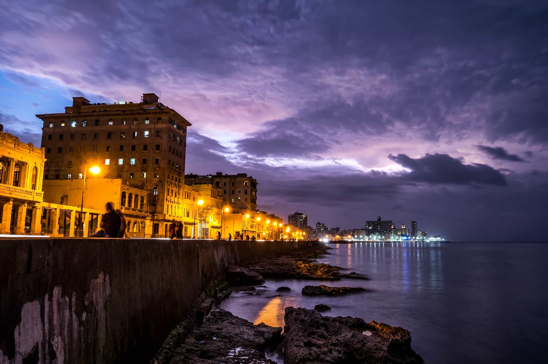 Cuba Nightlife [2024]: Things to expect + best spots to visit!
