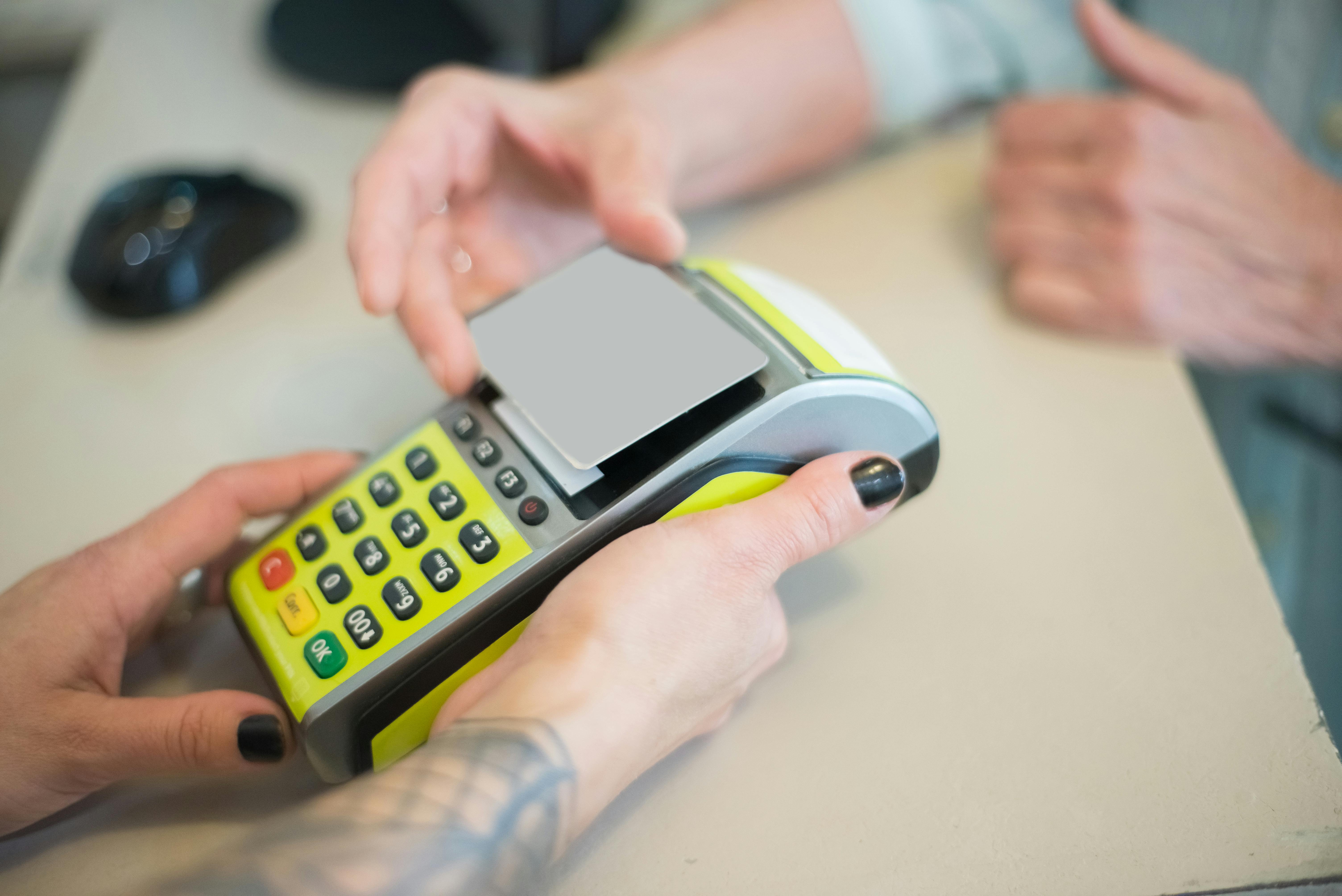 Mastering the Art of Choosing the Right Credit Card Machine for Your ...
