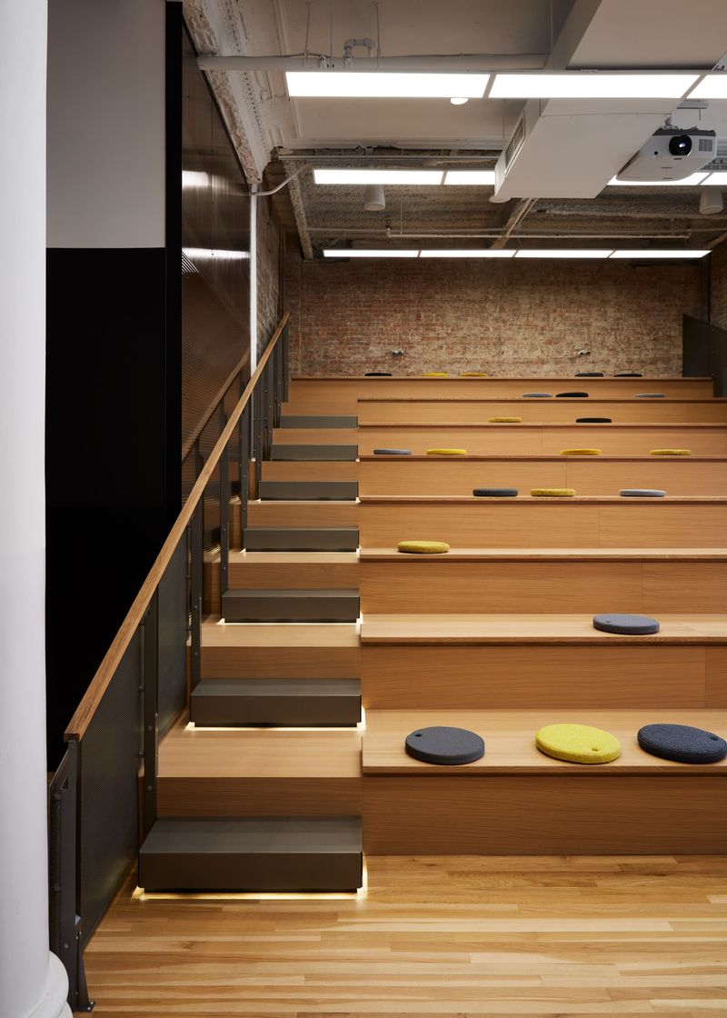 Guidepoint Headquarters — Neal Beckstedt Studio