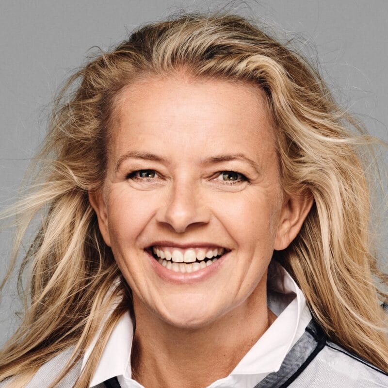 About VOW - VOW for Girls