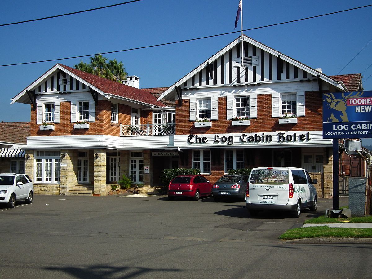 On This Day: Penrith's iconic Log Cabin hotel burns down – Real Sydney News