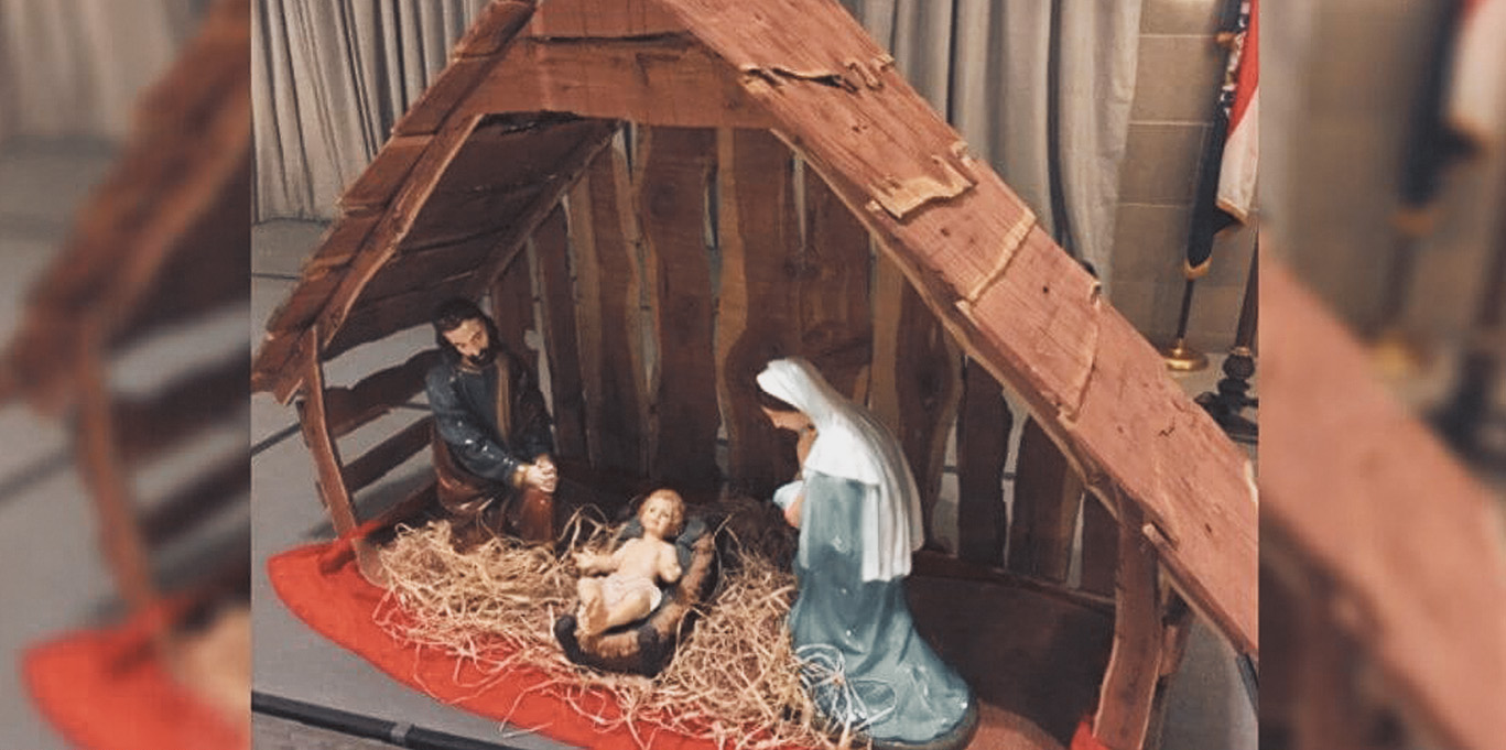 Juneau Debuts Alaska State Capitol Nativity Scene to Start Christmas ...
