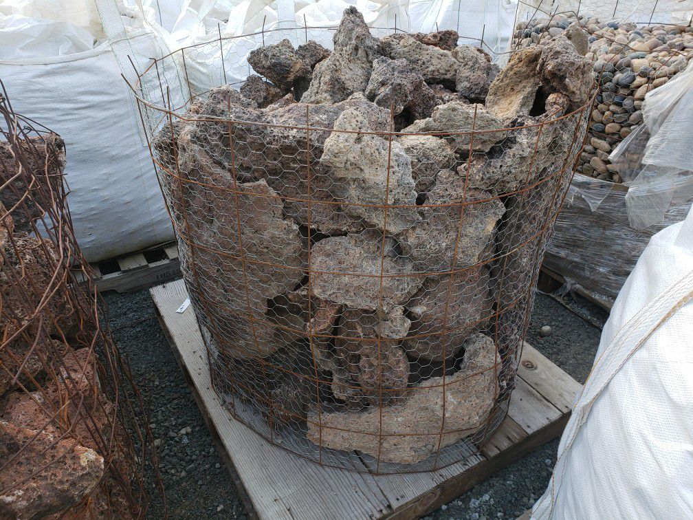 Simply Rocks - Wholesale & Retail Hardscape Supply Yard - Snohomish, WA