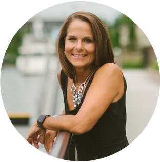 Creator Spotlight: How Real Estate Agent Angela Swift Uses QR Codes