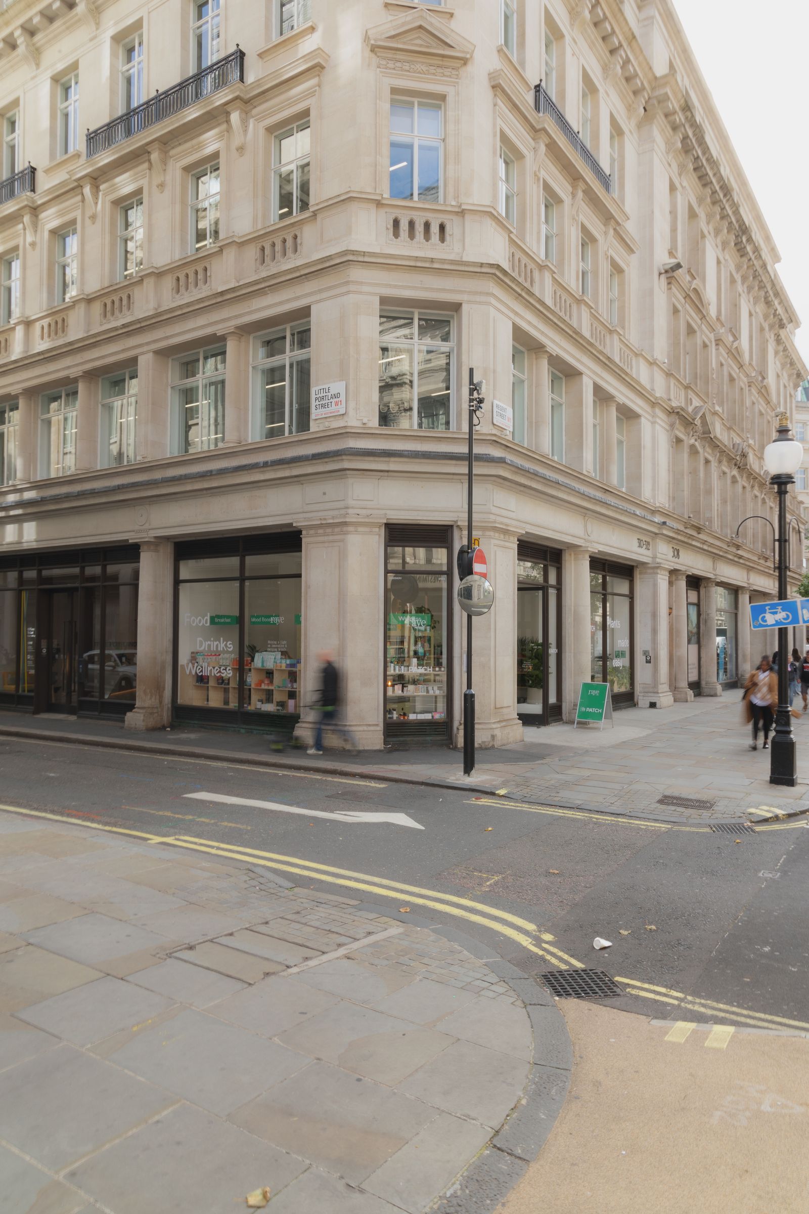 raye the store – discovery pop-up spaces