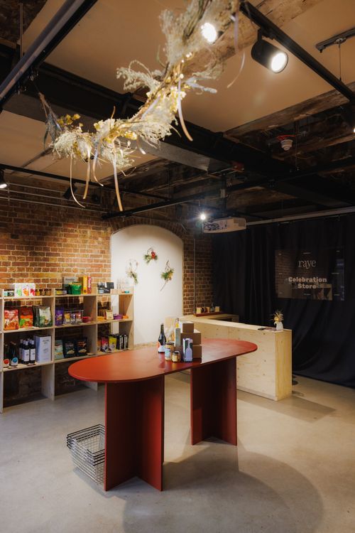 raye the store – discovery pop-up spaces