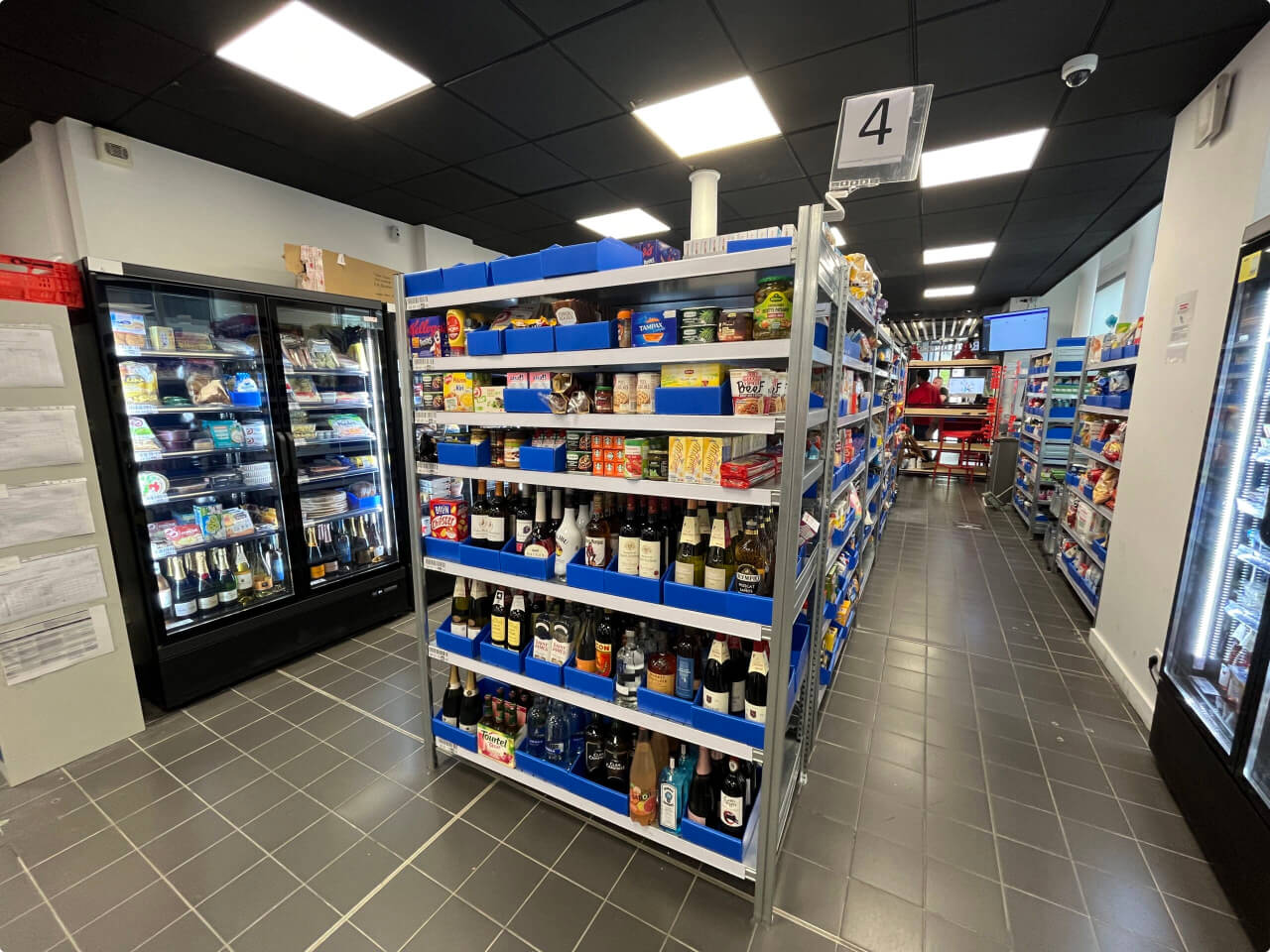 Auchan's Hybrid Retail Success with OrderGrid's Back-of-Store Fulfillment Solution