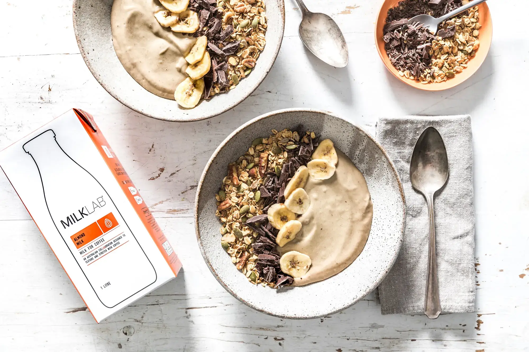 Chocolate and Avocado Smoothie Bowl | MILKLAB®