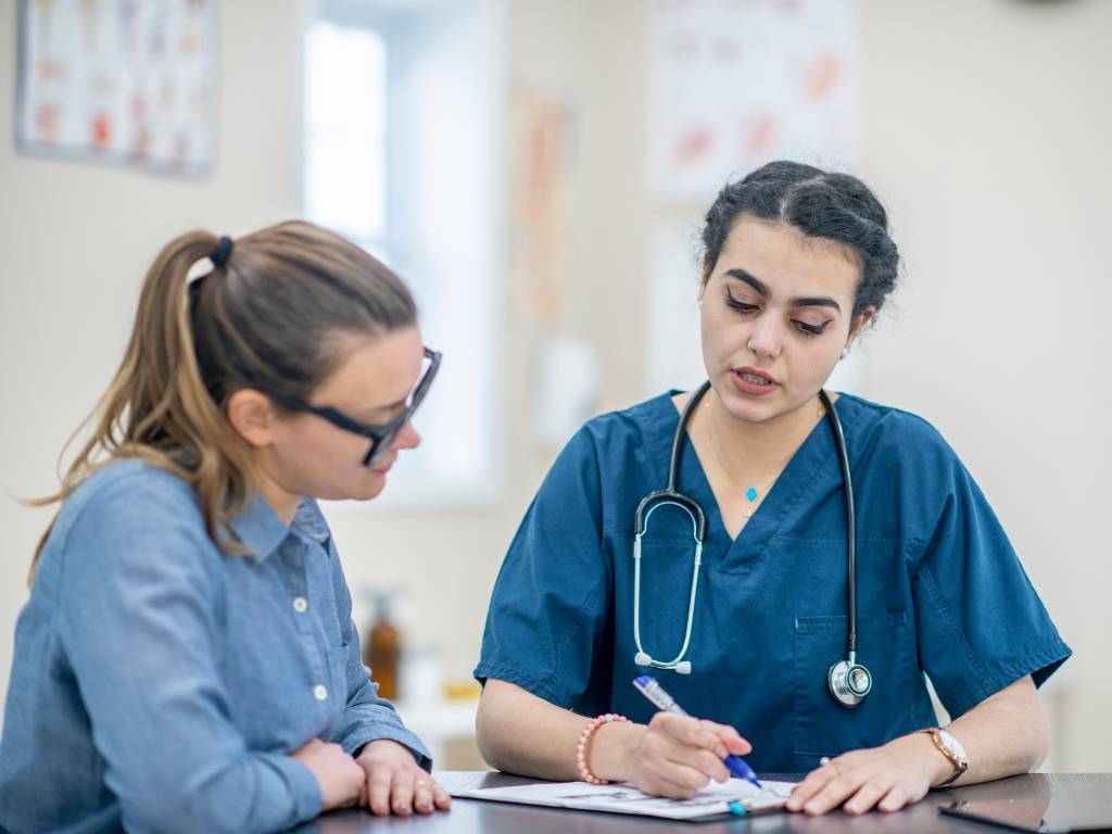 Medical Note Writing: Accurate Documentation Best Practices