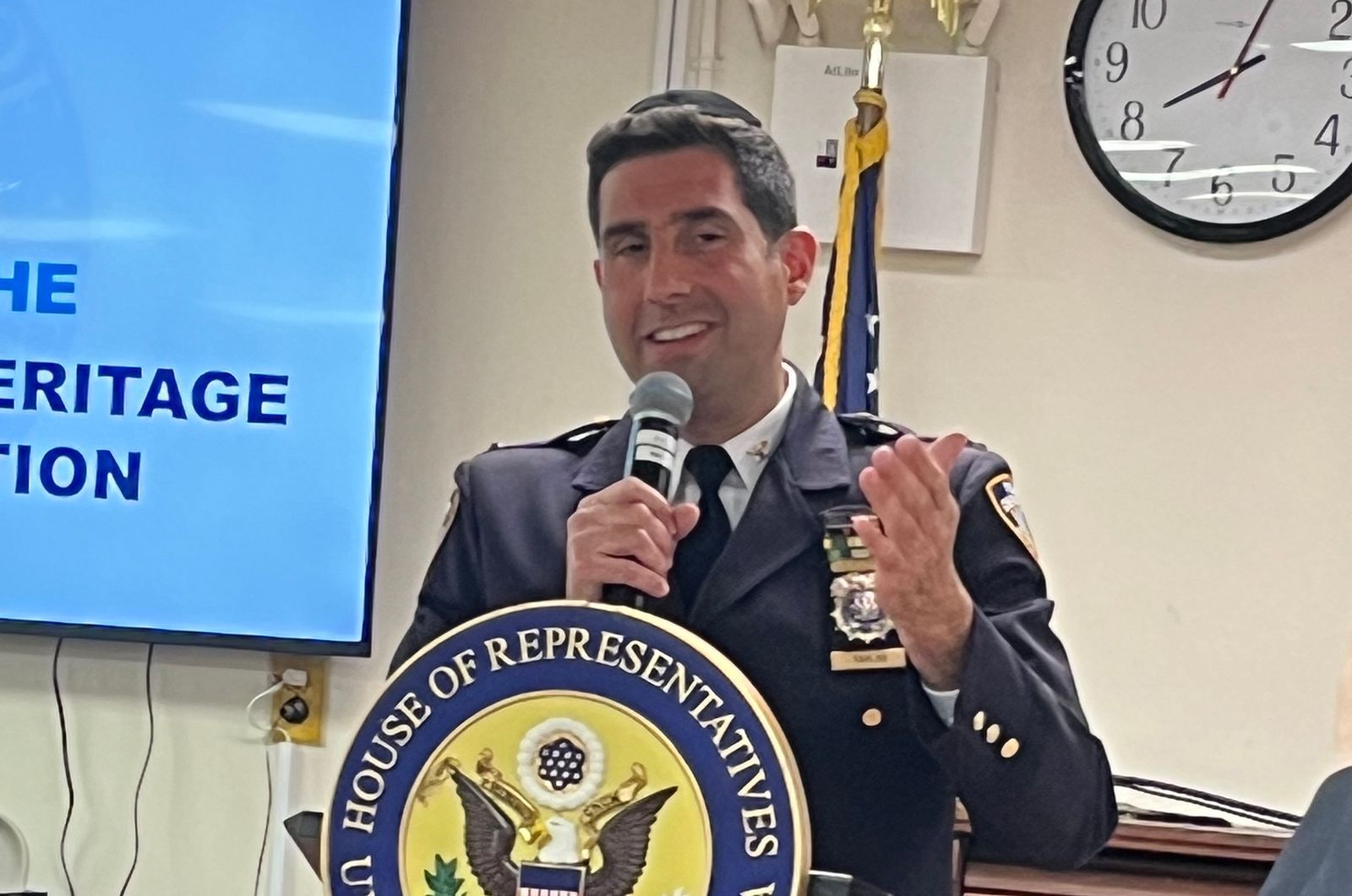 Yarmulke-wearing NYPD inspector Richie Taylor promoted to deputy chief ...