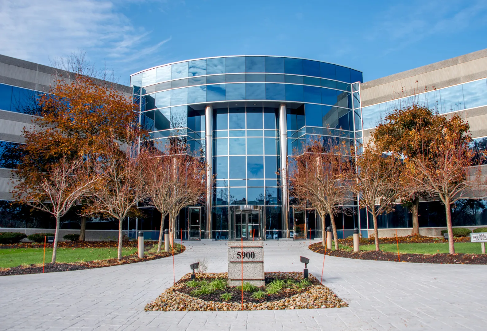 Landerbrook Corporate Center | Shelbourne