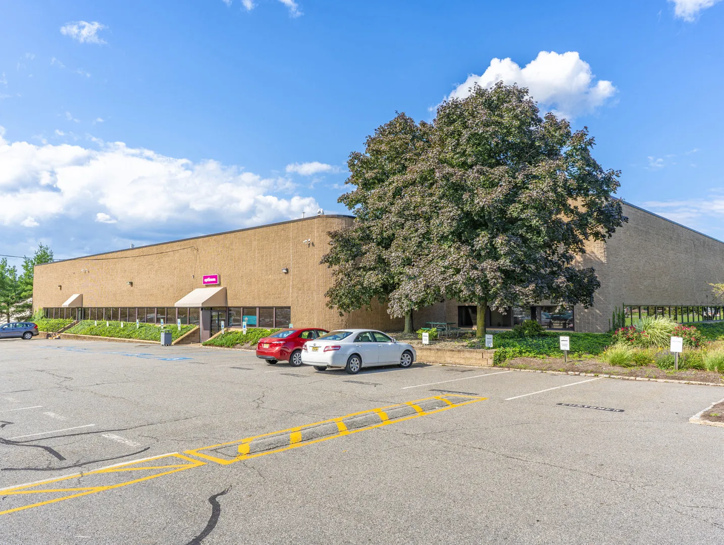 275 Centennial Ave | Shelbourne