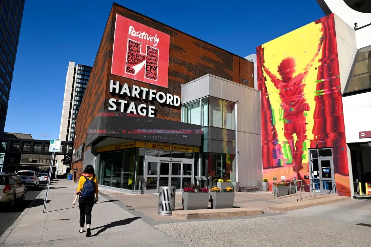 Hartford Home To Tallest Mural In Region - ‘There’s Hope In Our City’