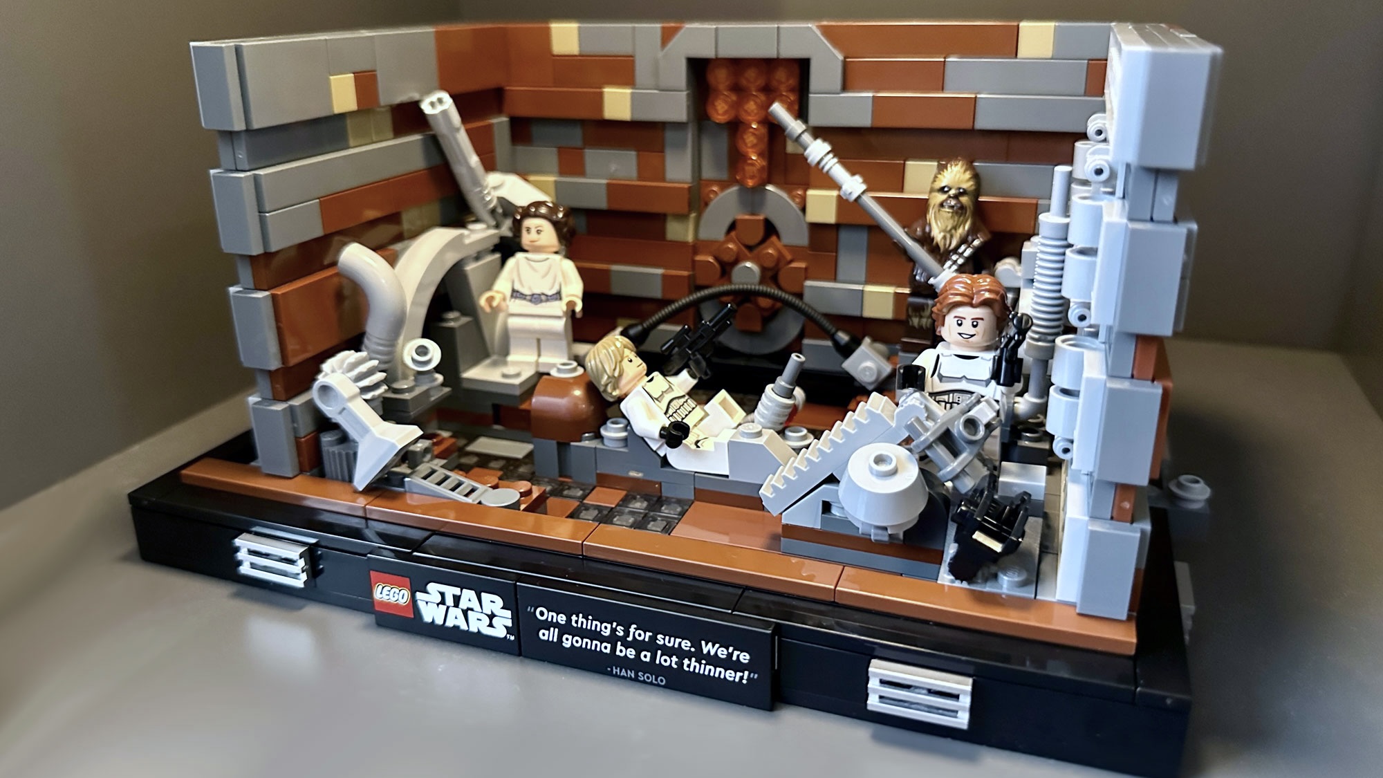 Review: Lego Star Wars Death Star Trash Compactor Diorama