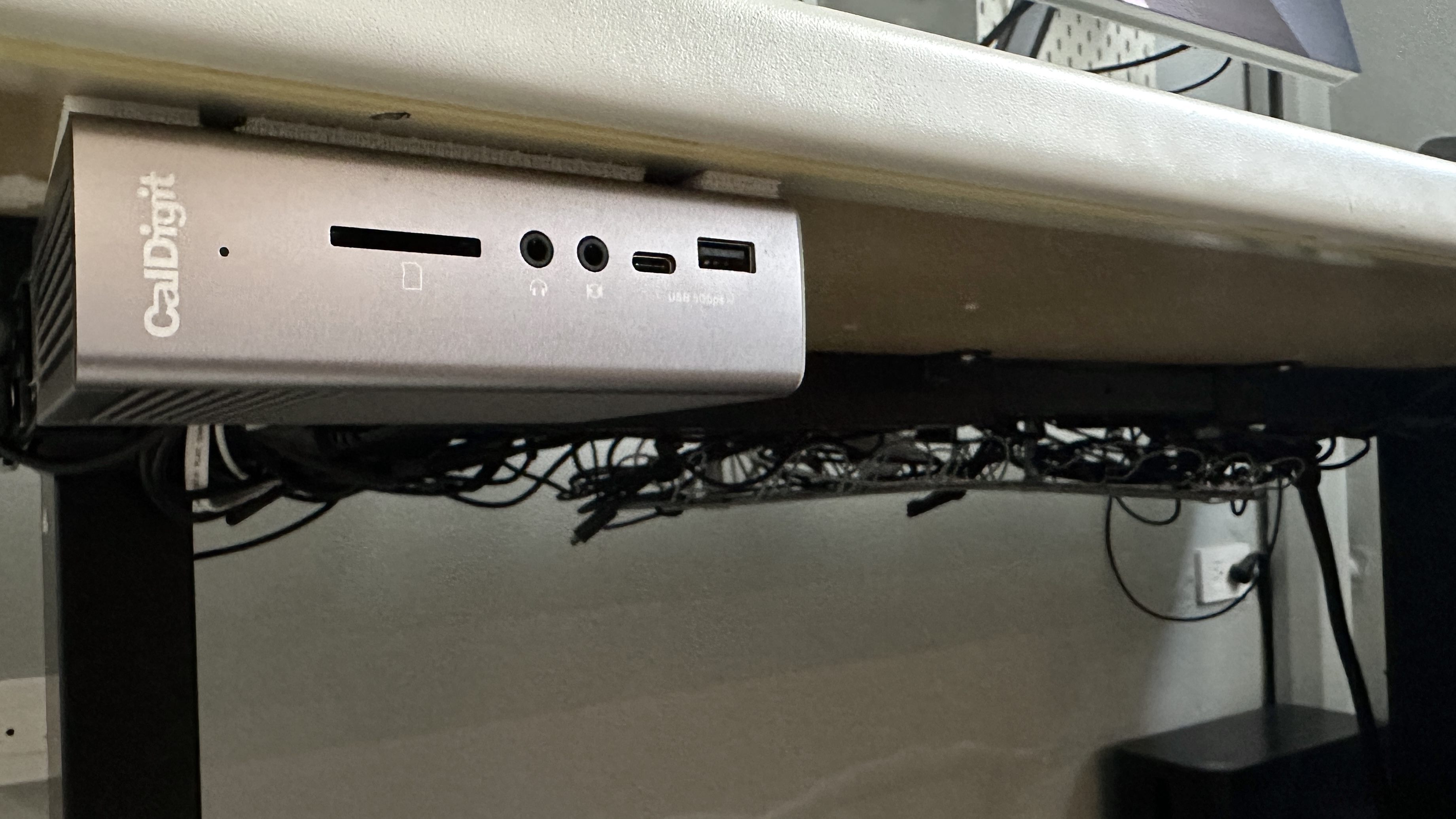 Apple Home Office & Desk Setup for 2023