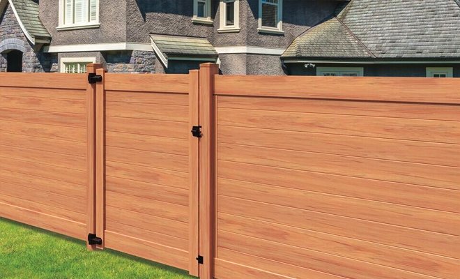 10 Eye-Catching Wood Grain Vinyl Fence Styles