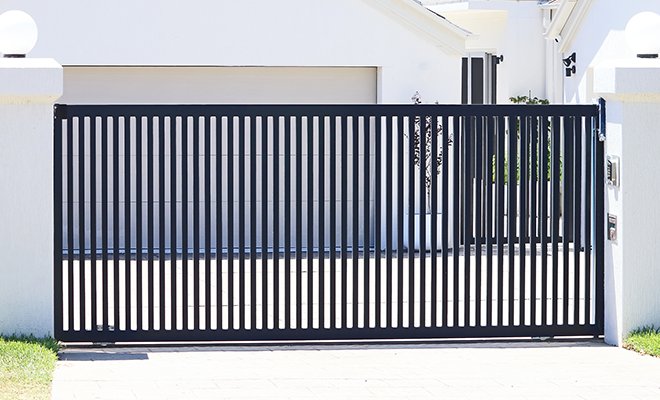 Get Inspired with Metal Gate Ideas and Styles