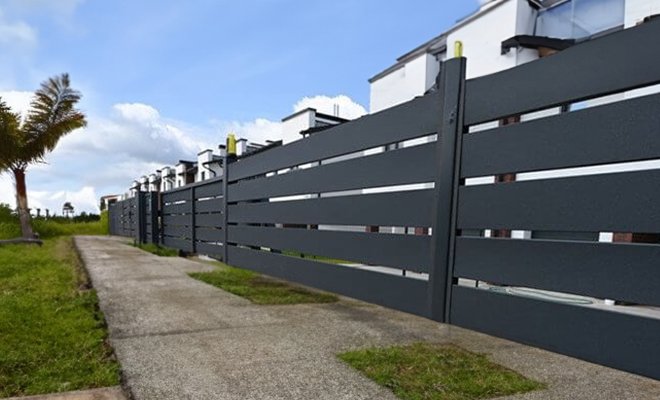 Creative Short Fence Ideas to Define Your Space