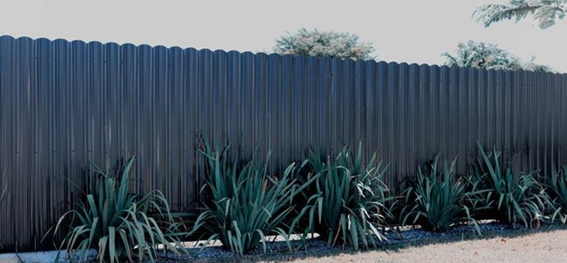 3 Best Fence Types to Withstand High Winds in 2023