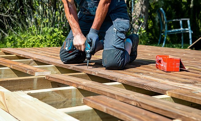 How Much Does it Cost to Repair a Deck? Find Out!
