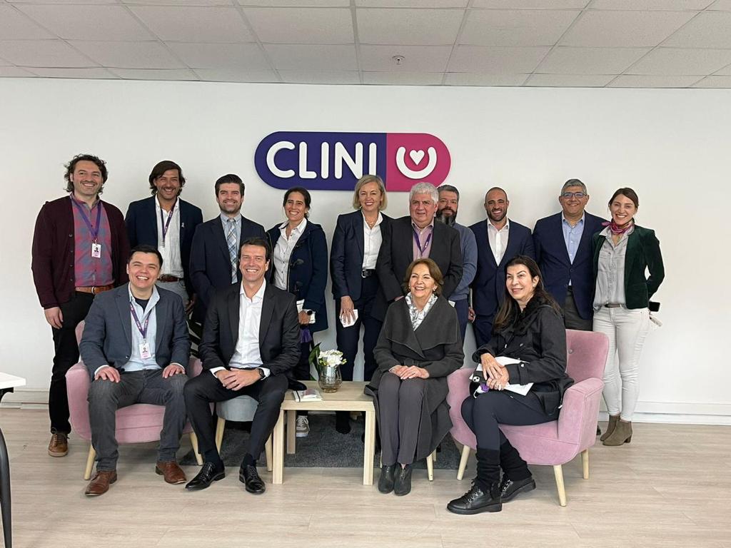 Felices de Reunirnos con Siemens en CLINI | CLINI.CL