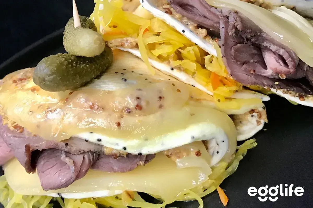 Egglife | reuben everything bagel wrap