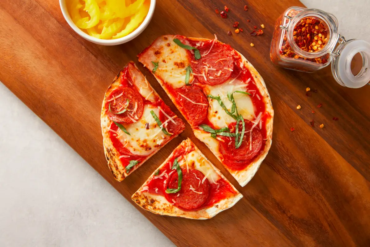 Egglife | personal pepperoni pizza