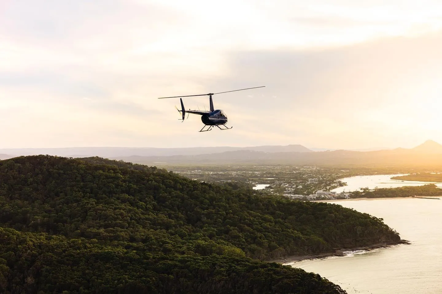 About Us | Salt Air Aviation | Sunshine Coast Helicopter Flights and Tours