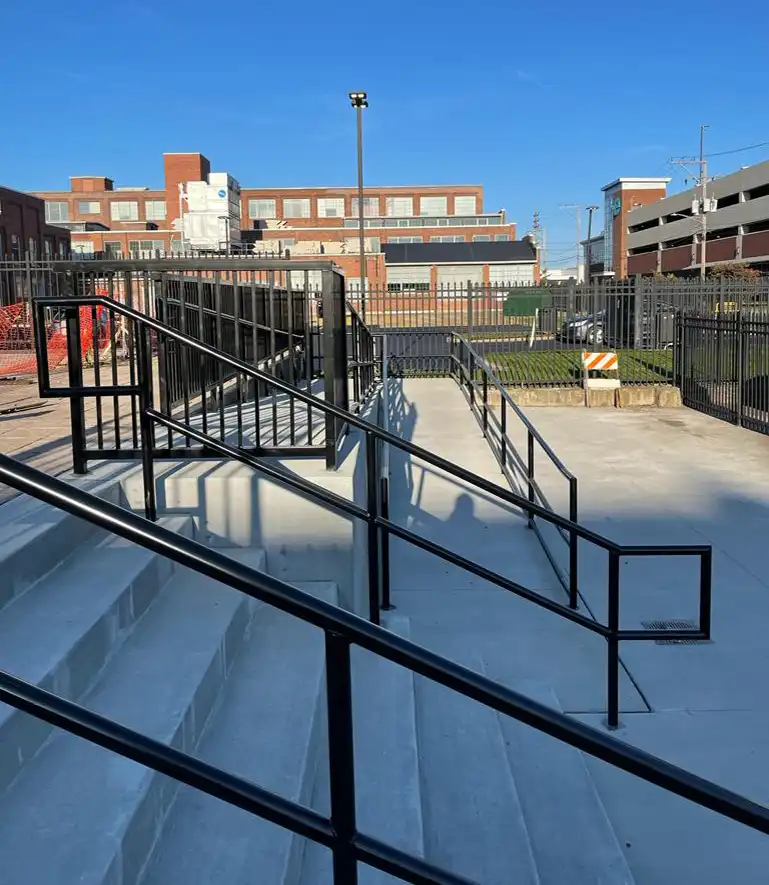 Commercial Exterior Railing - Commercial