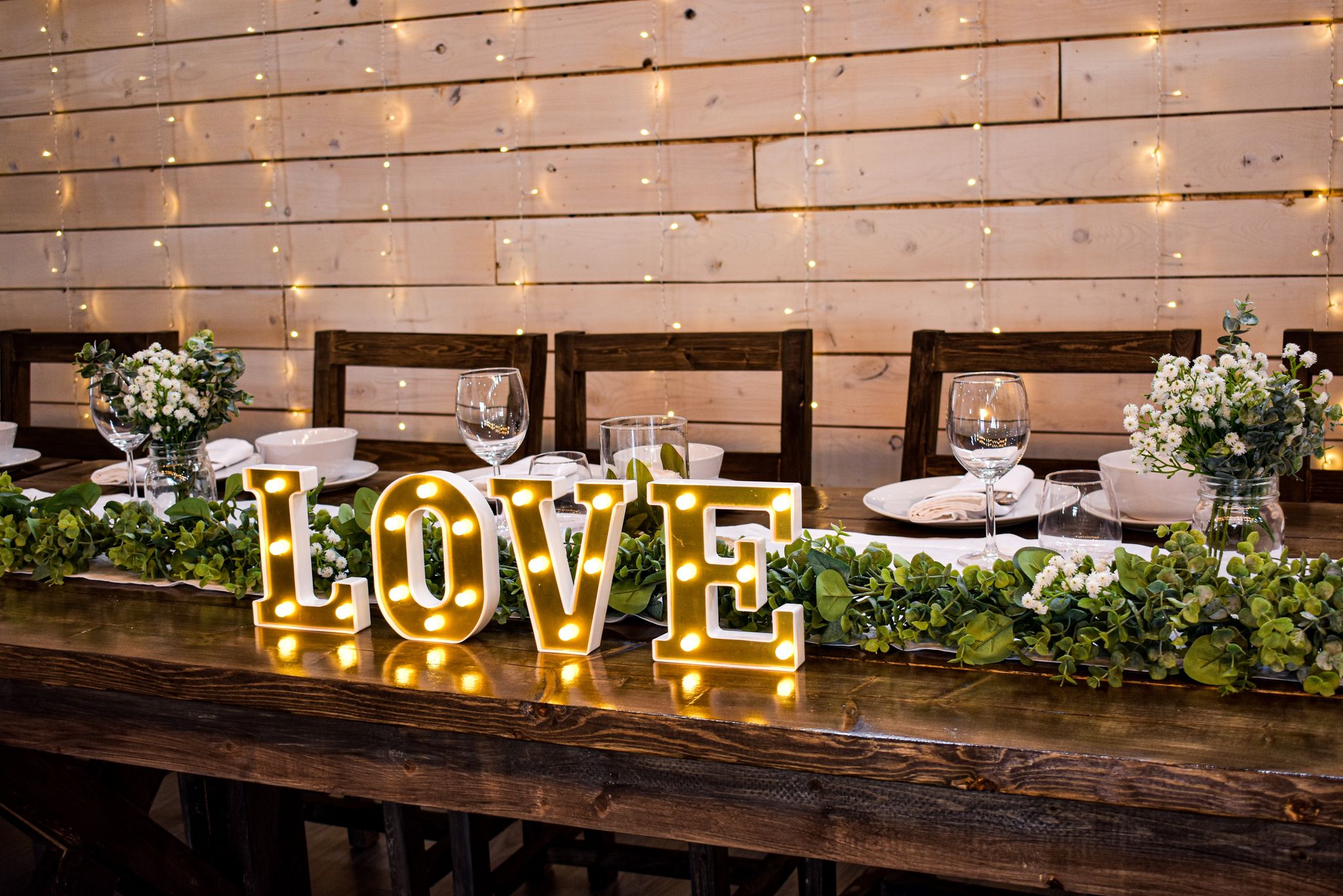 How to Create Your Perfect Wedding Seating Chart