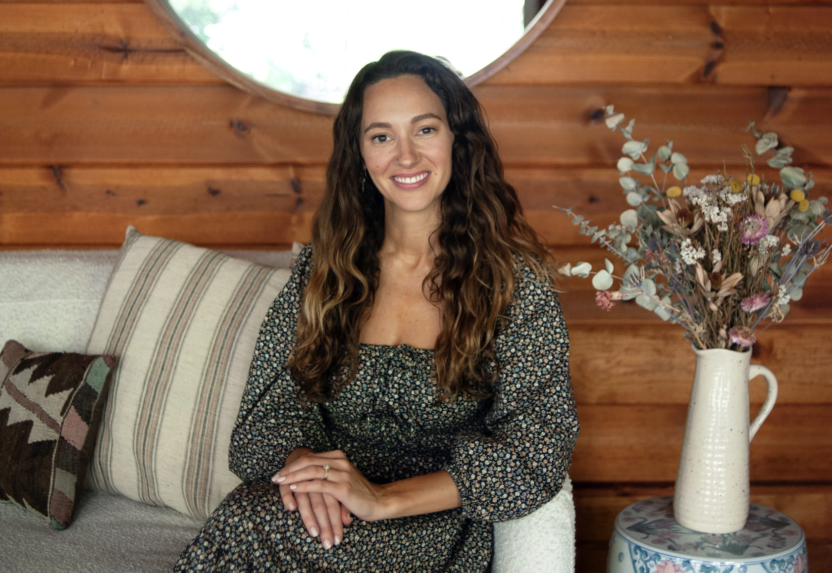 Amber Rae, Bestselling Author, Writing Mentor & Story Doula