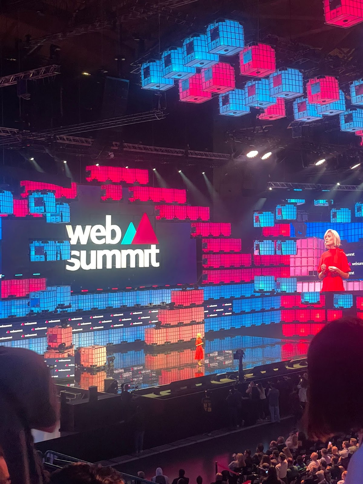 Web Summit: Inside the World's Largest Tech Meetup - Machinelab ...