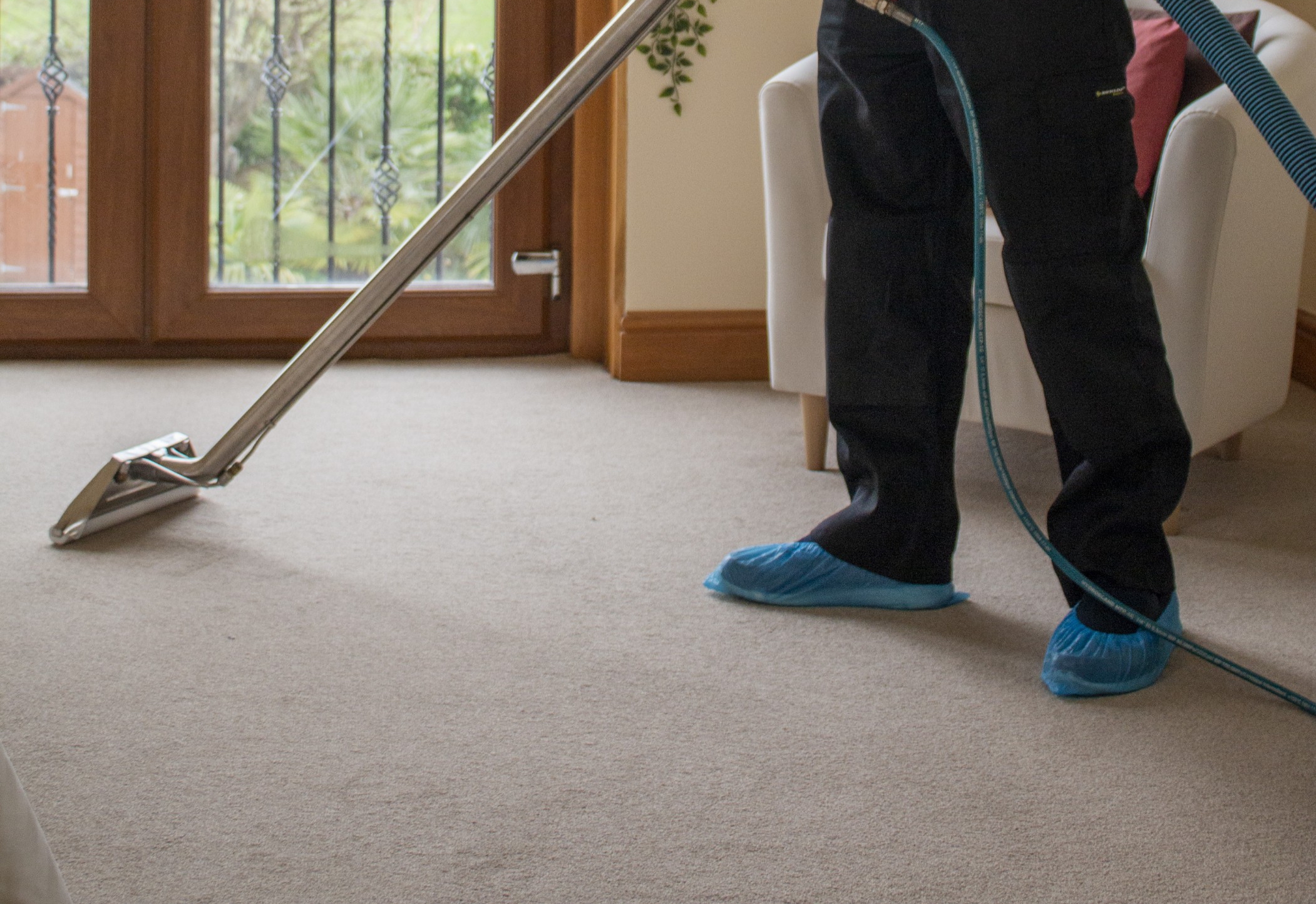 What are the different carpet cleaning methods?