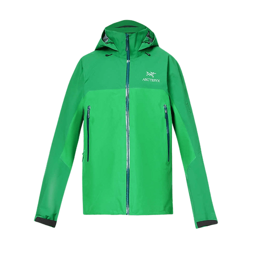 Best 11 Outdoor Clothing Brands For Women