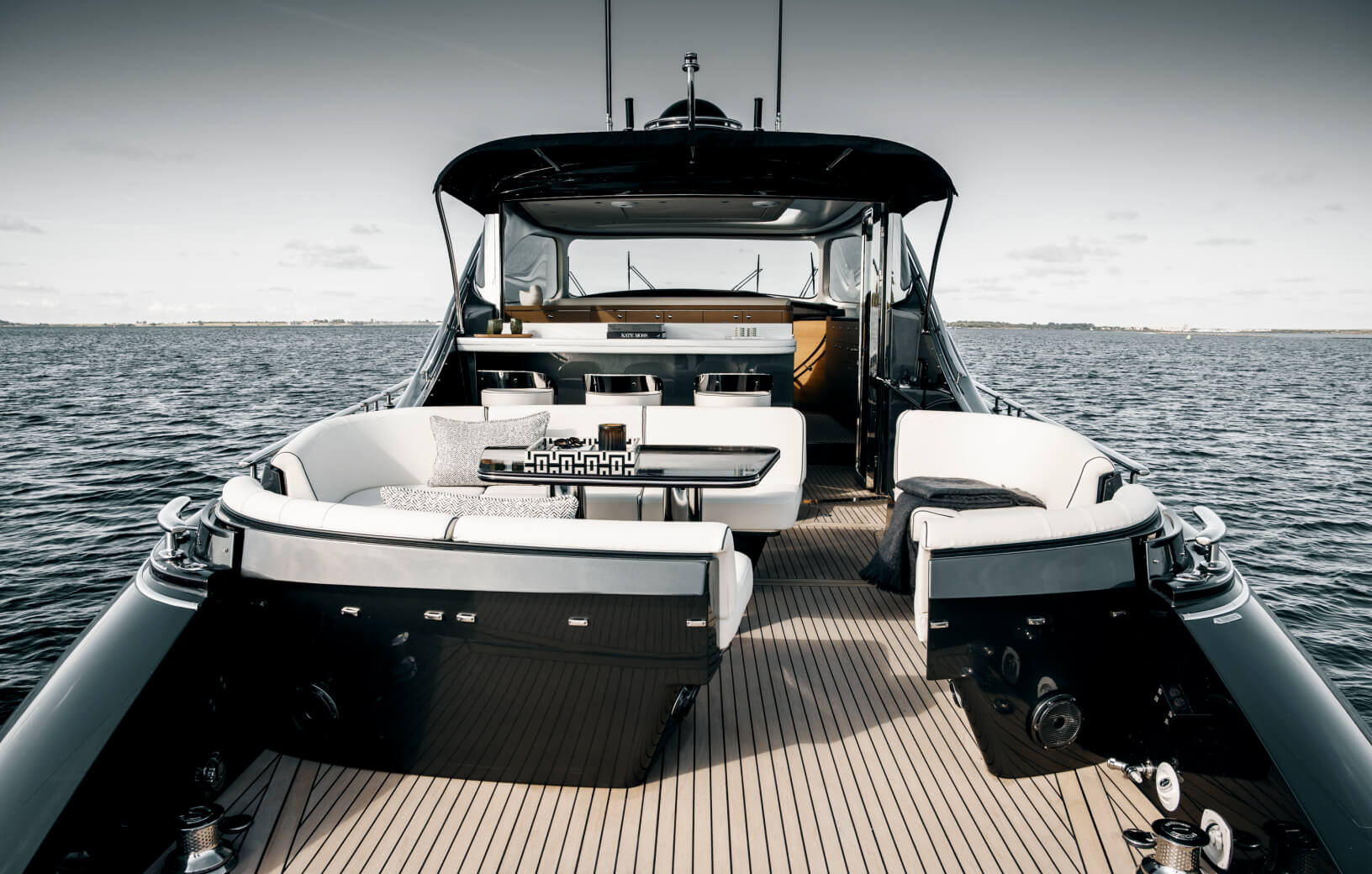 Zeelander 6 | Zeelander Yachts | for admirers of Extraordinary