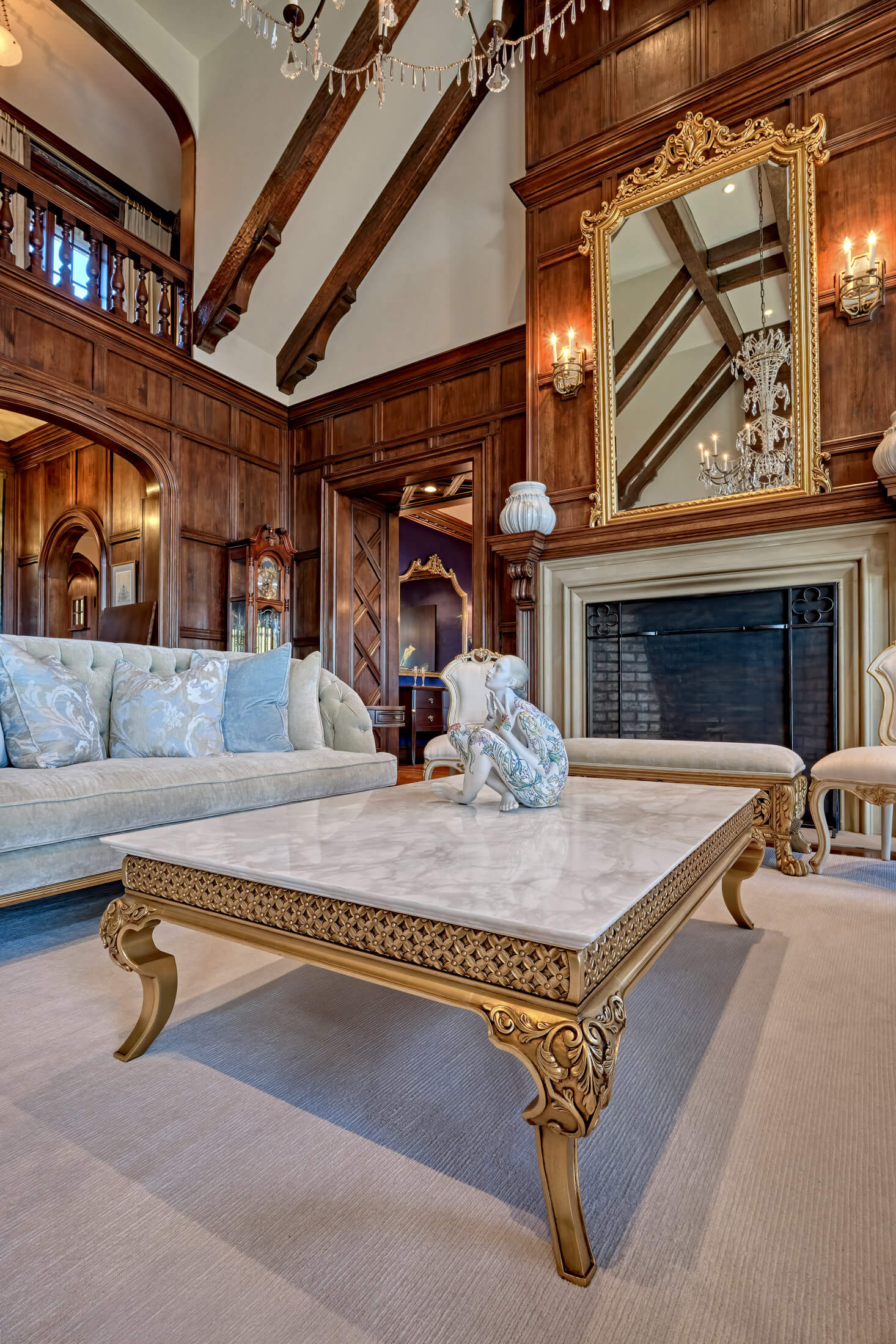 Main Hall - Gallery - Sagee Manor