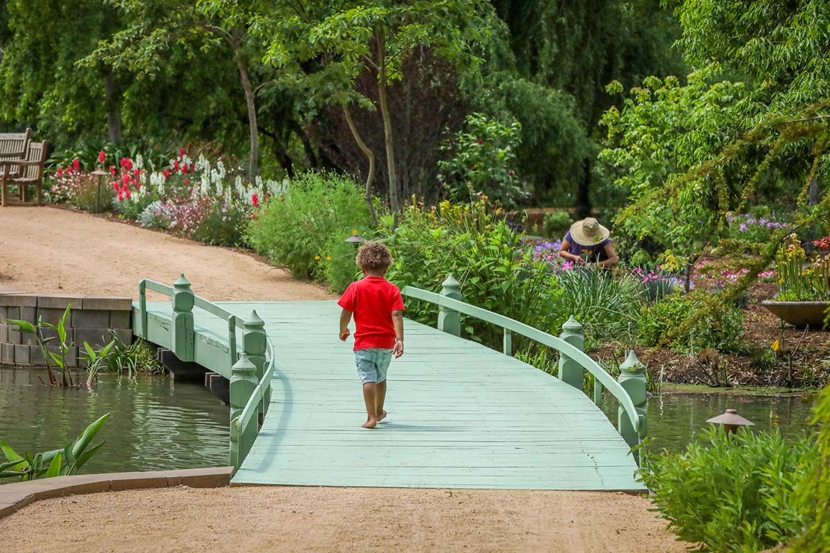 FAQs | Moore Farms Botanical Garden