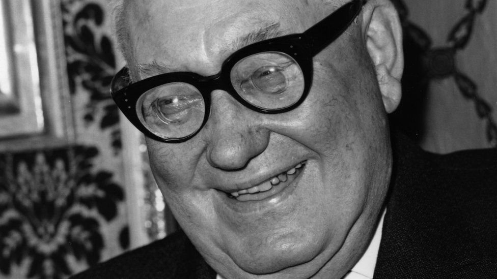 Roy Thomson of Fleet Street Operating Manual · Colin Keeley