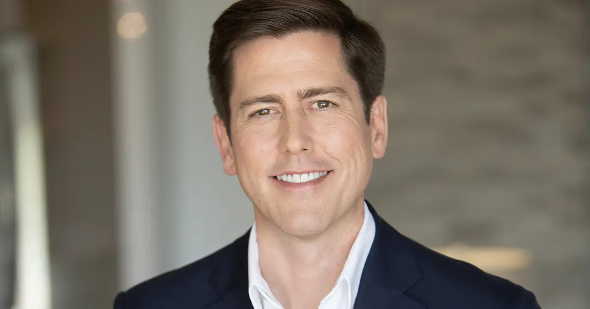 Sean Muserallo Celebrates 2nd Anniversary with the Lisa Barton Team