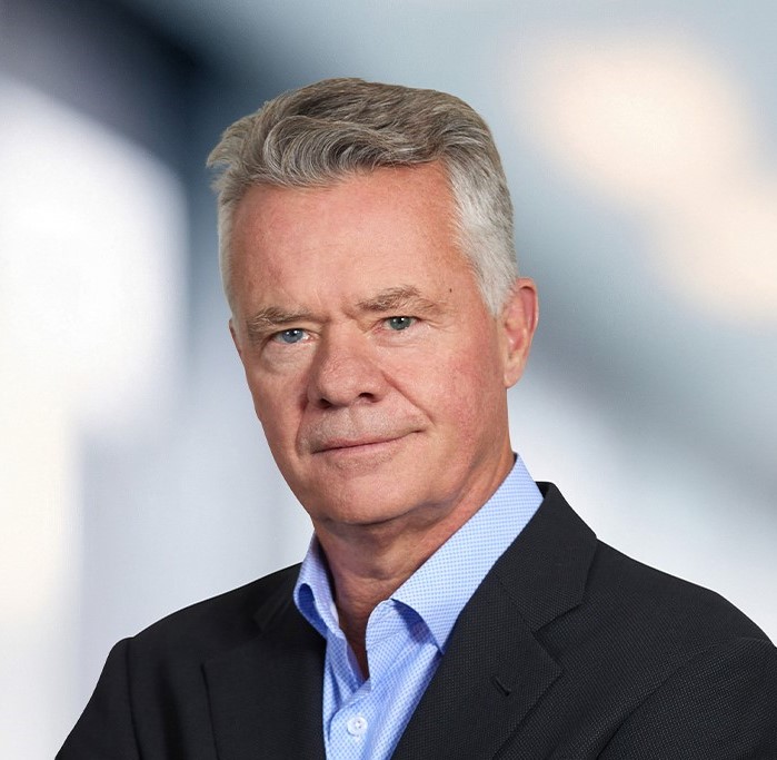 Benjamin Howe | AGC Partners