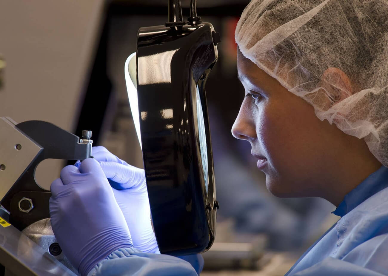 Creating boxes with surgical precision | Boston Scientific | Packsize