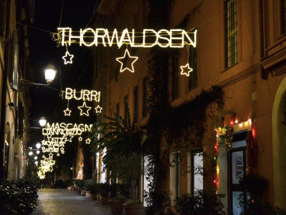 Via Margutta, new illuminations "debut" in one of the symbolic streets ...